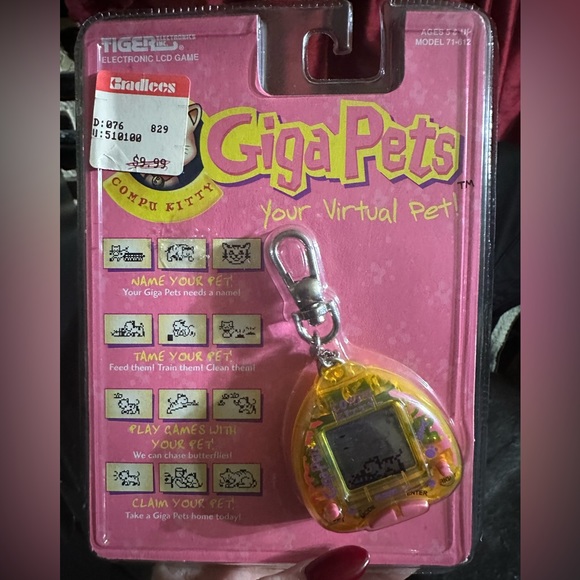 Tiger Electronics | Games | Vintage Giga Pet | Poshmark